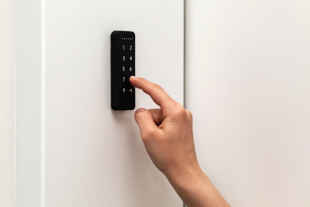 Come Funziona l’apertura di una Porta con Codice Numerico